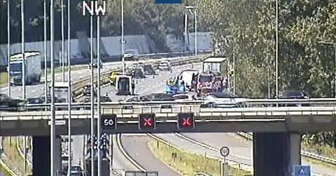 buitenring-a10-nagenoeg-dicht-door-ongeluk | Rijkswaterstaat Verkeersinformatie