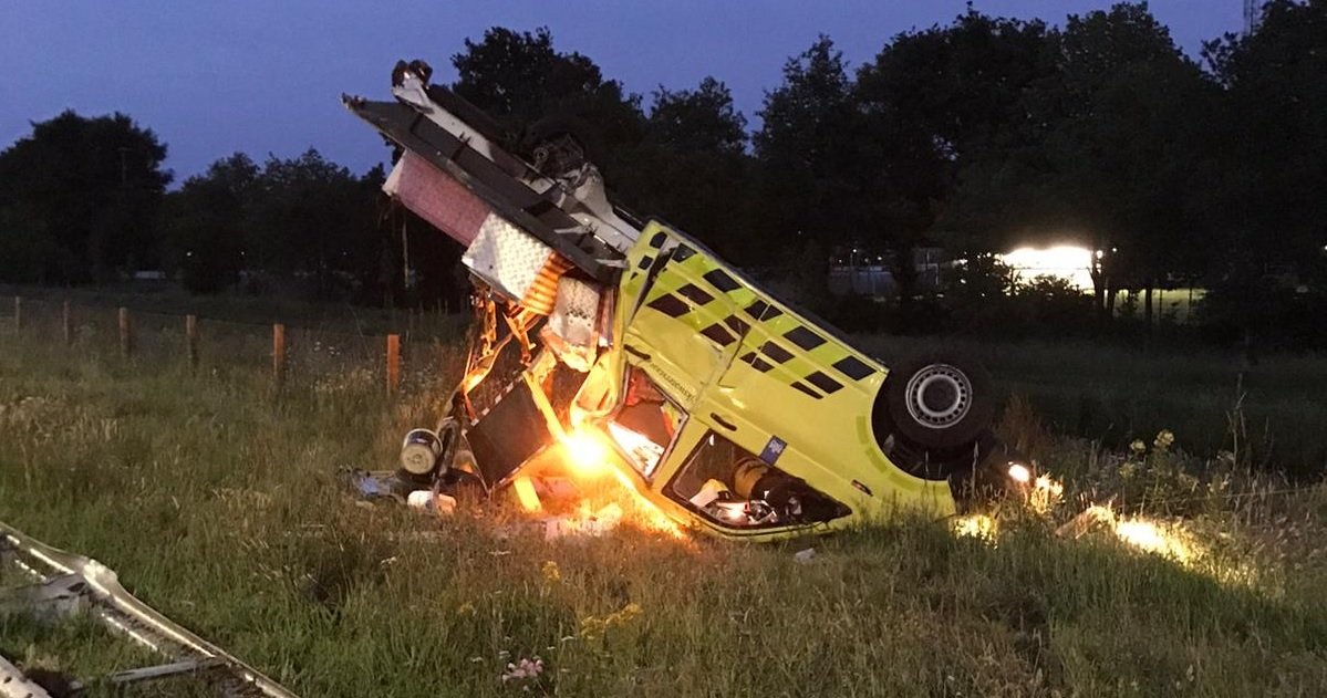 Aanrijding met auto weginspecteur op A27 | Rijkswaterstaat ...