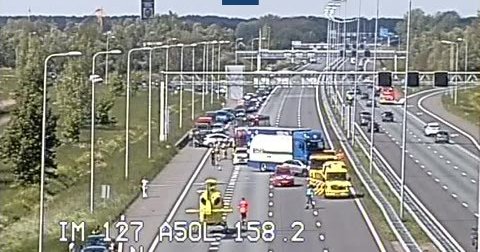 Ongeval op de A50: snelweg tussen Grijsoord en Valburg dicht ...