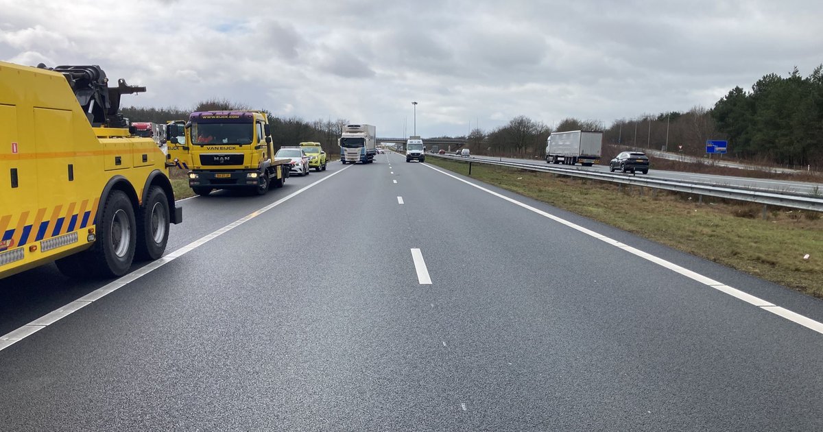 A67 bij Eersel dicht na ongeluk met vrachtwagen | Rijkswaterstaat Verkeersinformatie