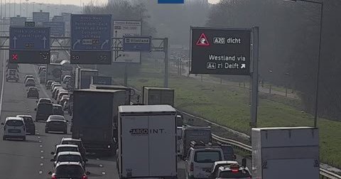 A20 richting Hoek van Holland dicht na ongeval bij Vlaardingen | Rijkswaterstaat Verkeersinformatie
